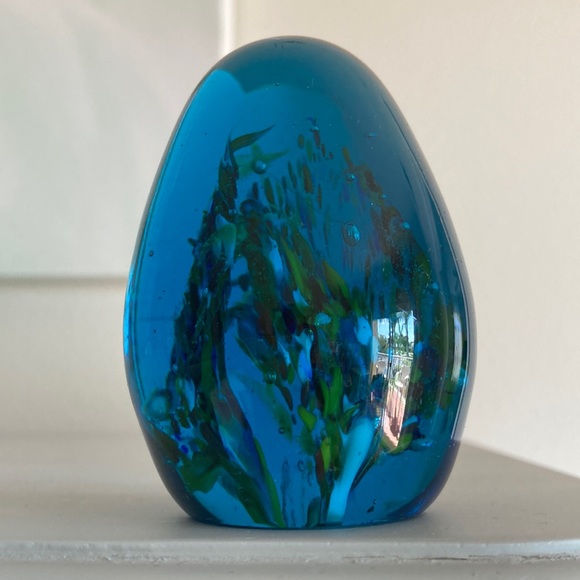 Art | Vintage Blown Solid Glass Egg Paperweight Blue Art Glass Decor ...